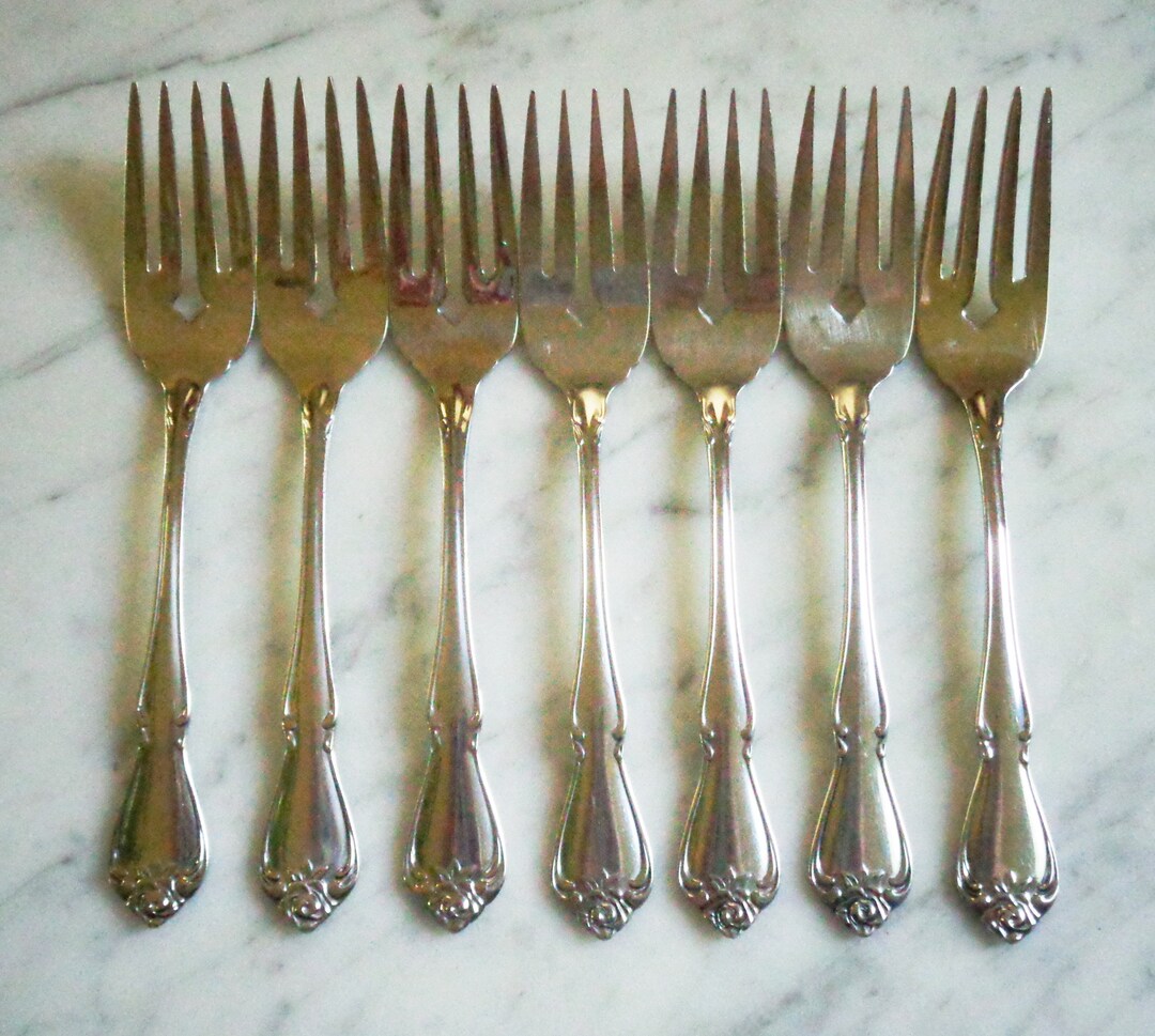 True Rose Stainless 1881 Rogers Oneida Ltd / Oneida USA 7 Salad Dessert ...
