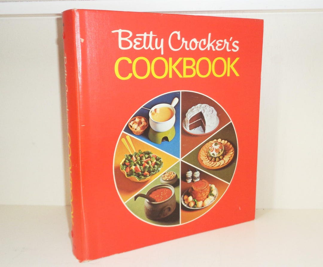 1971 Betty Crocker Cook Book Hardcover Binder Book Printed by Golden ...