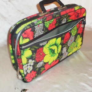 Bantam Travelware Floral Suitcase W Original Key 16 X 10 X 3.5 Inch - Etsy