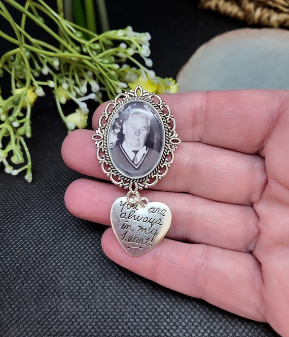 FairyTalesandDreamz Memorial Photo Pin Brooch Always in My Heart Wedding Brooch Personalised with Your Own Photo Remembrance Brooch Lapel Photo Pin