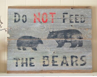 Do Not Feed Bears Sign - Etsy