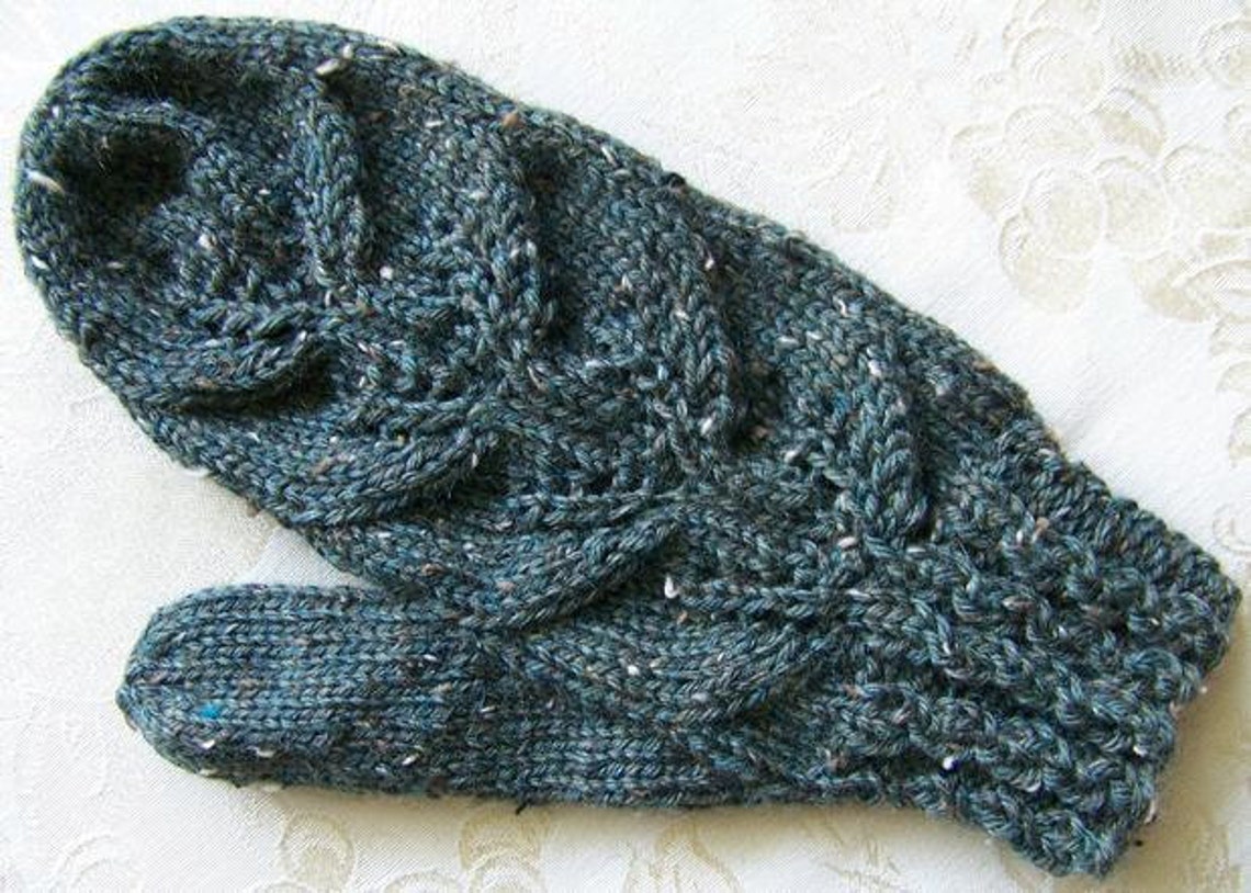 Knitting Pattern - Layered Leaves Fingerless Mitts or Mittens - Etsy