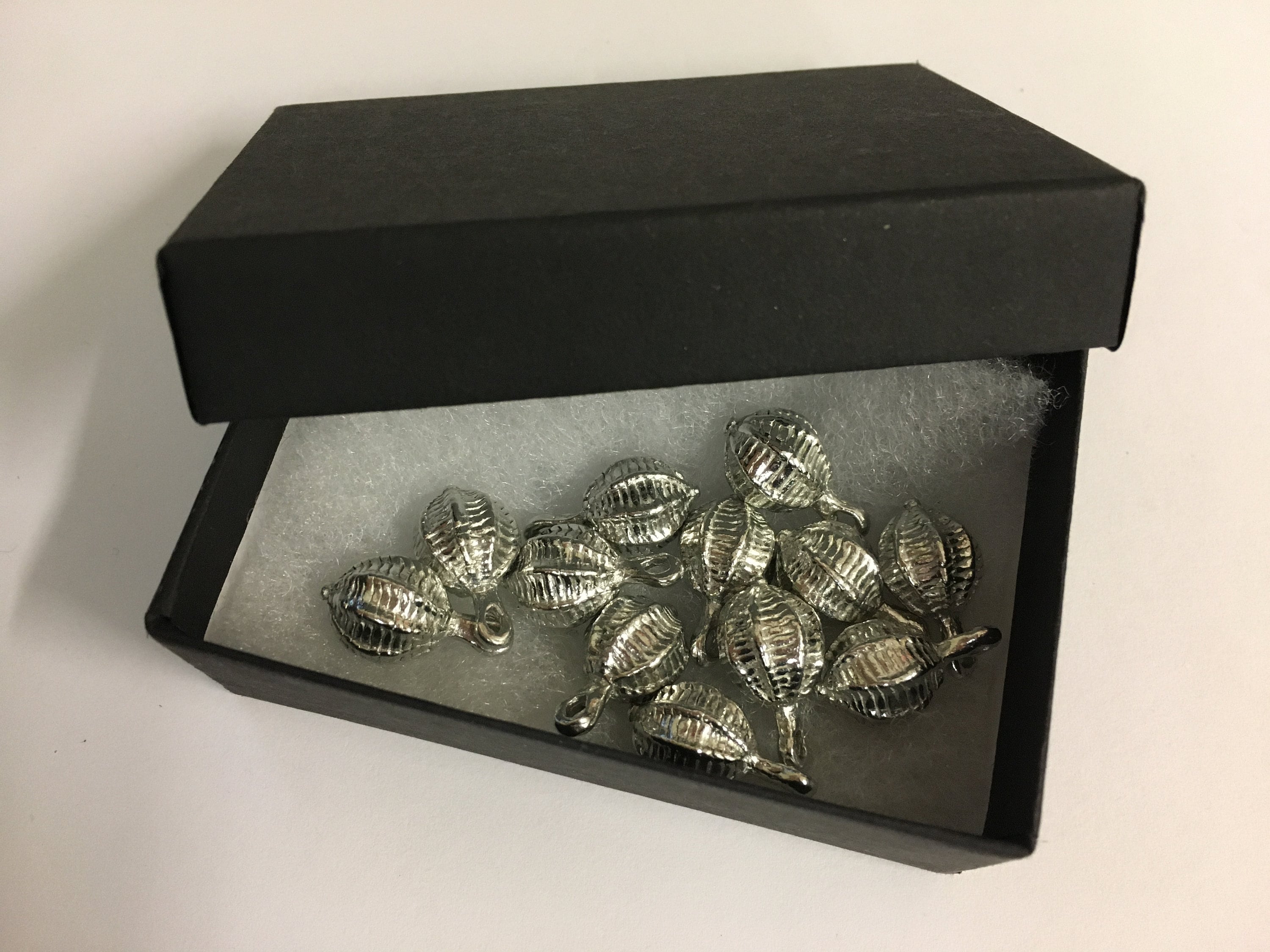 Set of 12 Replica Tudor Pewter Common Thread Buttons for Renaissance or ...