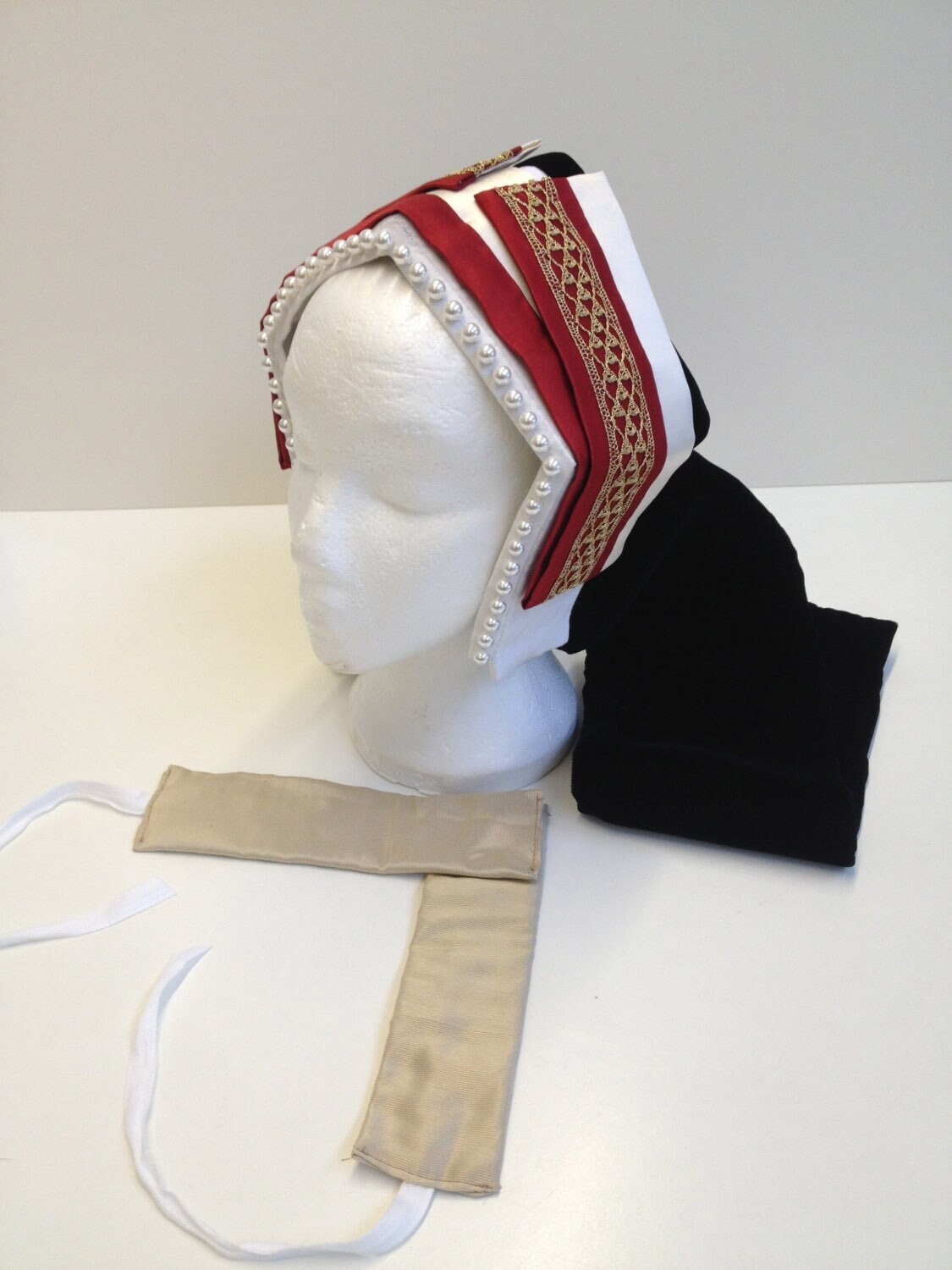Pattern for Henrician Lady's Bonnet & Frontlet - Nowadays Also Called ...
