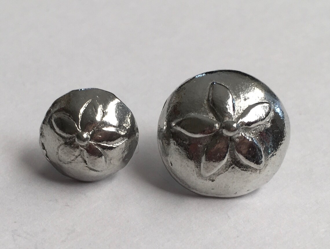 Set of 12 Replica Tudor Pewter Flower Dome Buttons for | Etsy