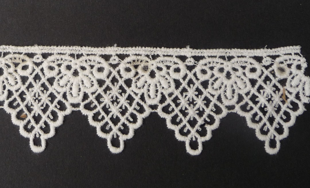 Tudor Style Deep Point Lace for Renaissance/elizabethan - Etsy