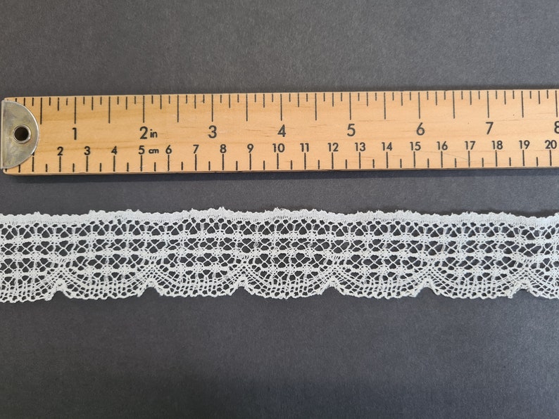 Tudor Style Newstead Nottingham Lace for Renaissance or Elizabethan ...