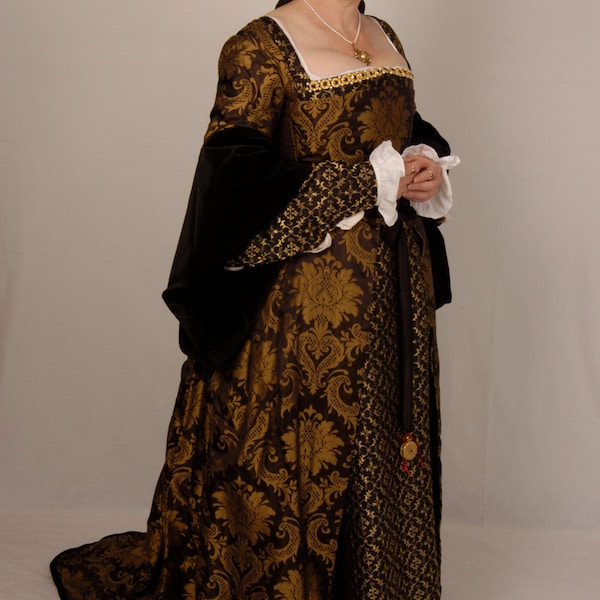 Tudor Petticoat Sewing Pattern - Etsy