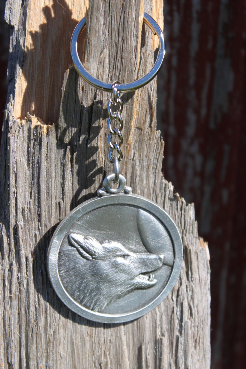 Lead Free Pewter Wolf Keychain Fine Pewter Wolf Howling at the Moon Key ...