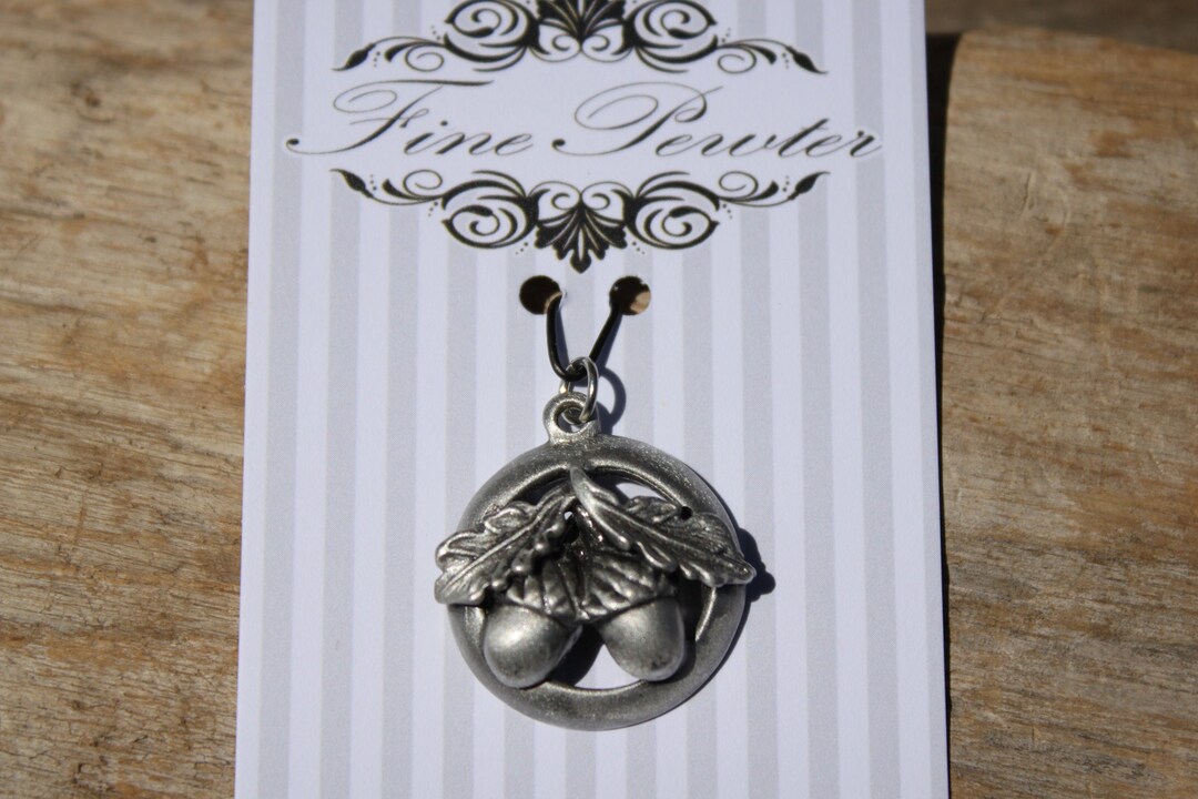 Hastings Pewter Lead Free Pewter Acorns Round Necklace Pendant Charm ...