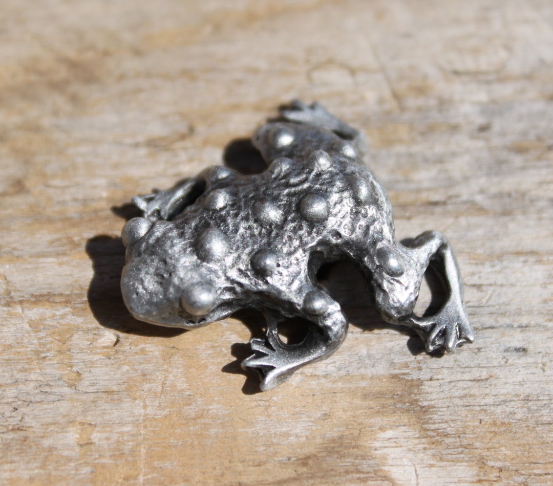 Lead Free Pewter Frog Figurine Toad Small Miniature Pocket Charm Gift ...