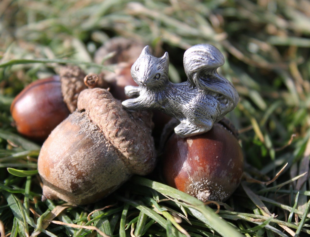 Hastings Pewter Lead Free Pewter Squirrel Figurine Small Miniature Mini ...
