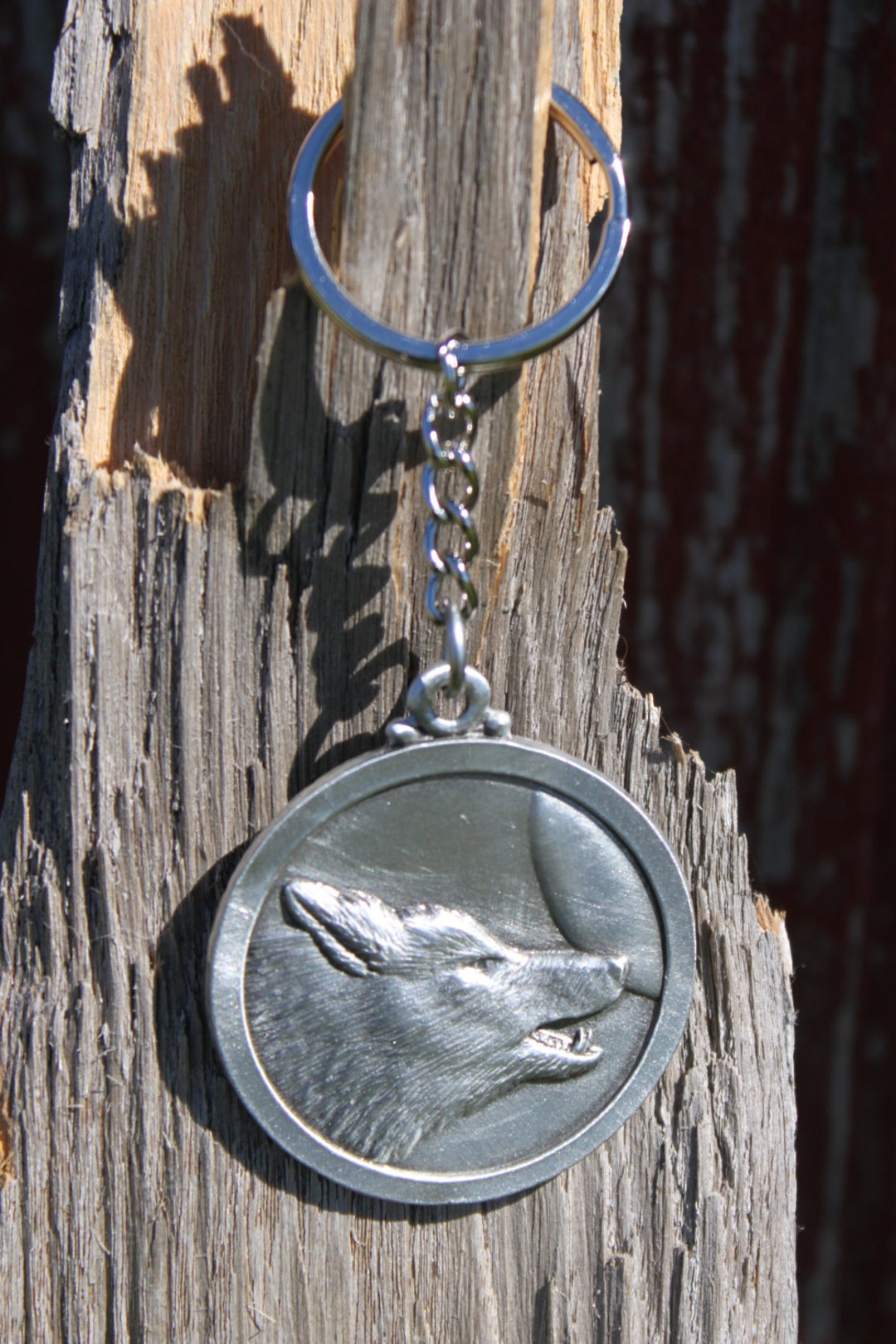 Lead Free Pewter Wolf Keychain Fine Pewter Wolf Howling at the Moon Key ...