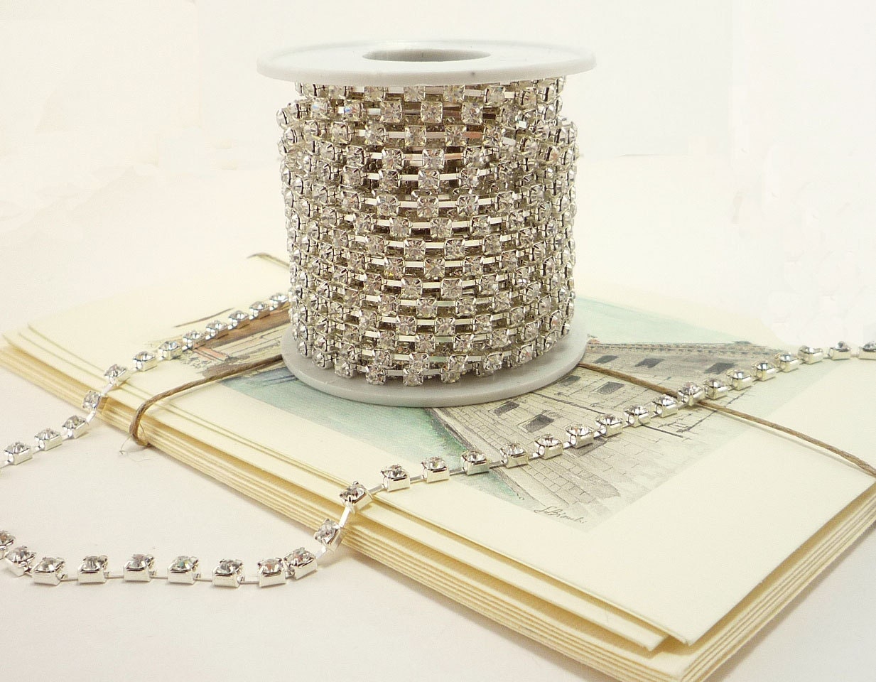 Silver Rhinestone Chain, Clear Crystal, (4mm / 1 Yard Qty) - Etsy