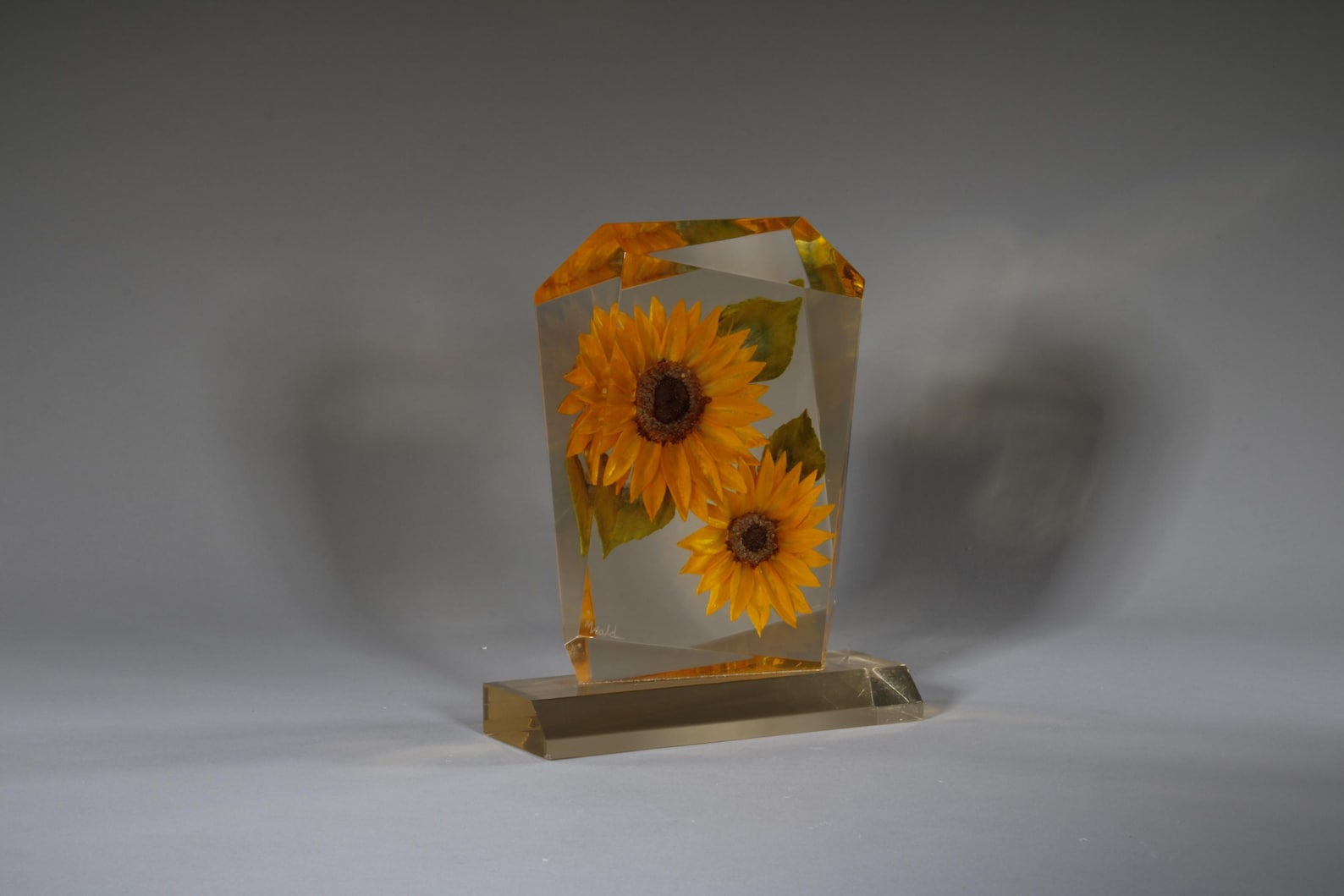 Hand-carved Sunflower Sculpture – Vibrant Acrylic Floral Art, Nature ...