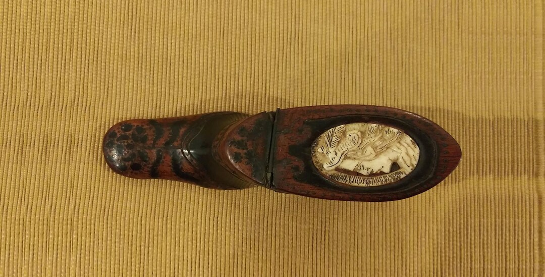 Antique C1850 Treen Wood Shoe Snuff Box Carved Portrait Plaque 4.5 Long ...