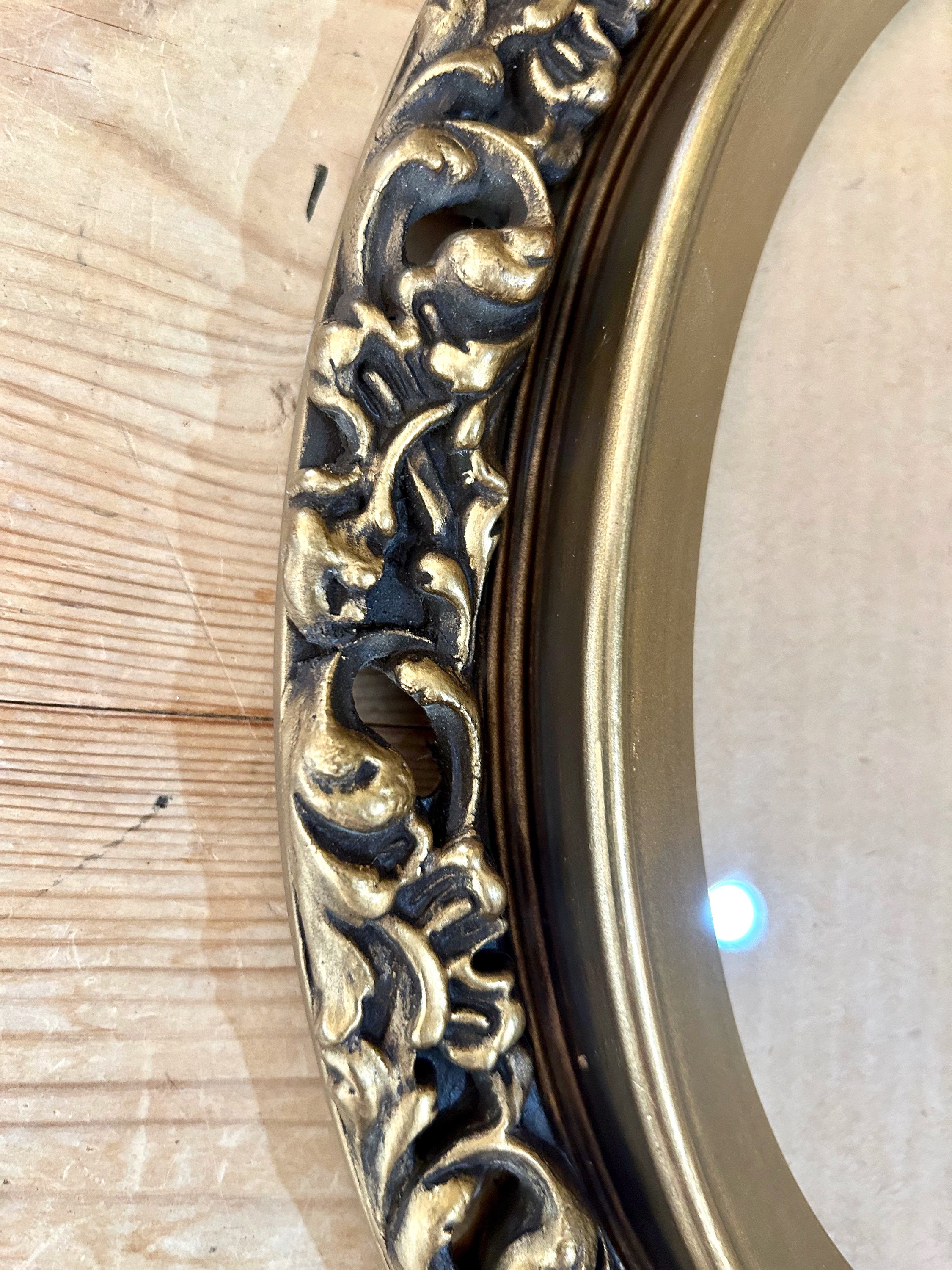 Vintage Gold Oval Frame