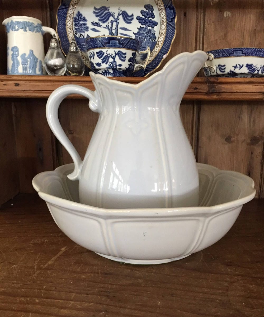 McCoy Bowl And Pitcher 7529 Pale Blue Grey 1960 s Vintage Pitcher mccoy-bowl-and-pitcher-7529-pale-blue-grey-1960-s-vintage-pitcher