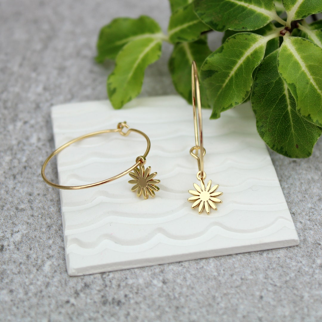 Gold Daisy Hoop Earrings, Gold Flower Earrings, Gold Daisy Earrings ...