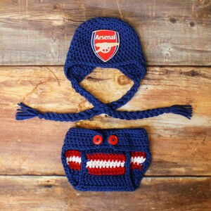 Arsenal Football Club Stocking Hat & Diaper Cover - Newborn Baby ...