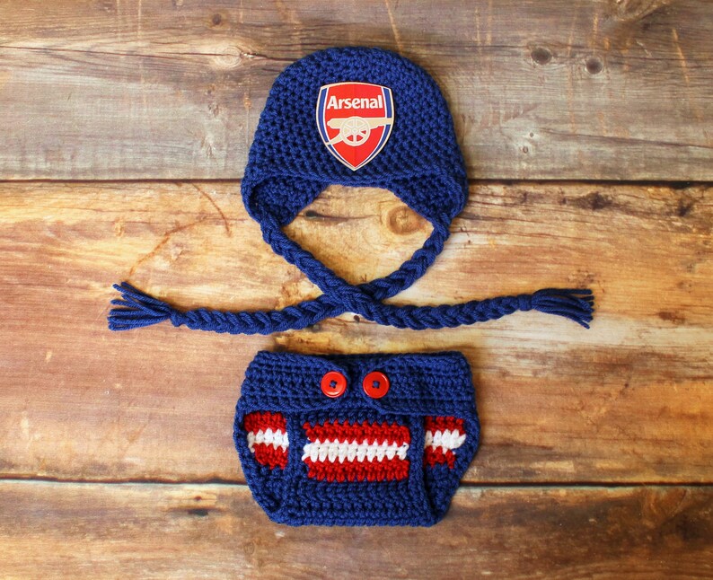 Arsenal Football Club Stocking Hat & Diaper Cover - Newborn Baby ...