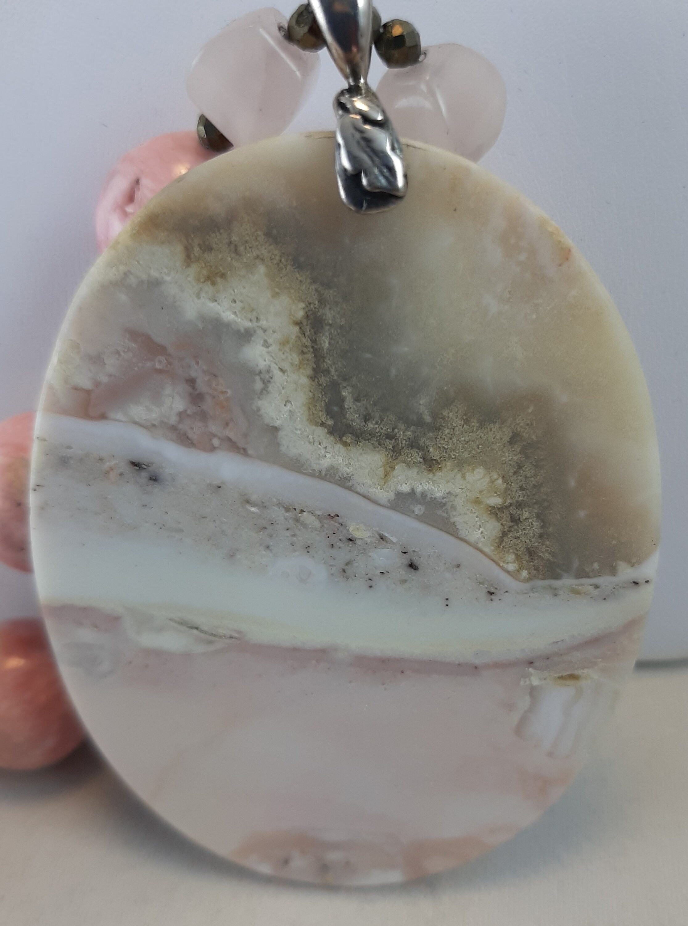 Agate rubanée, thulite, quartz rose, pyrite, collier en argent sterling ...