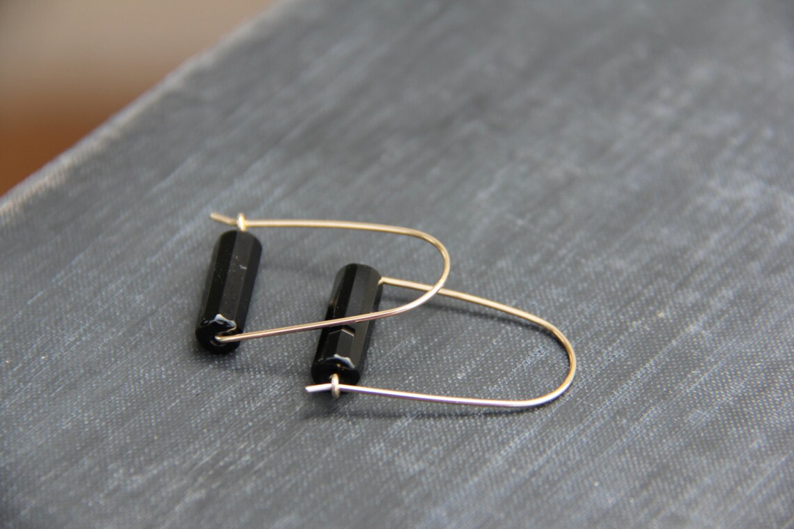 Minimalist U-shape Gold Filled or Sterling Silver and Black Agate Hoop ...