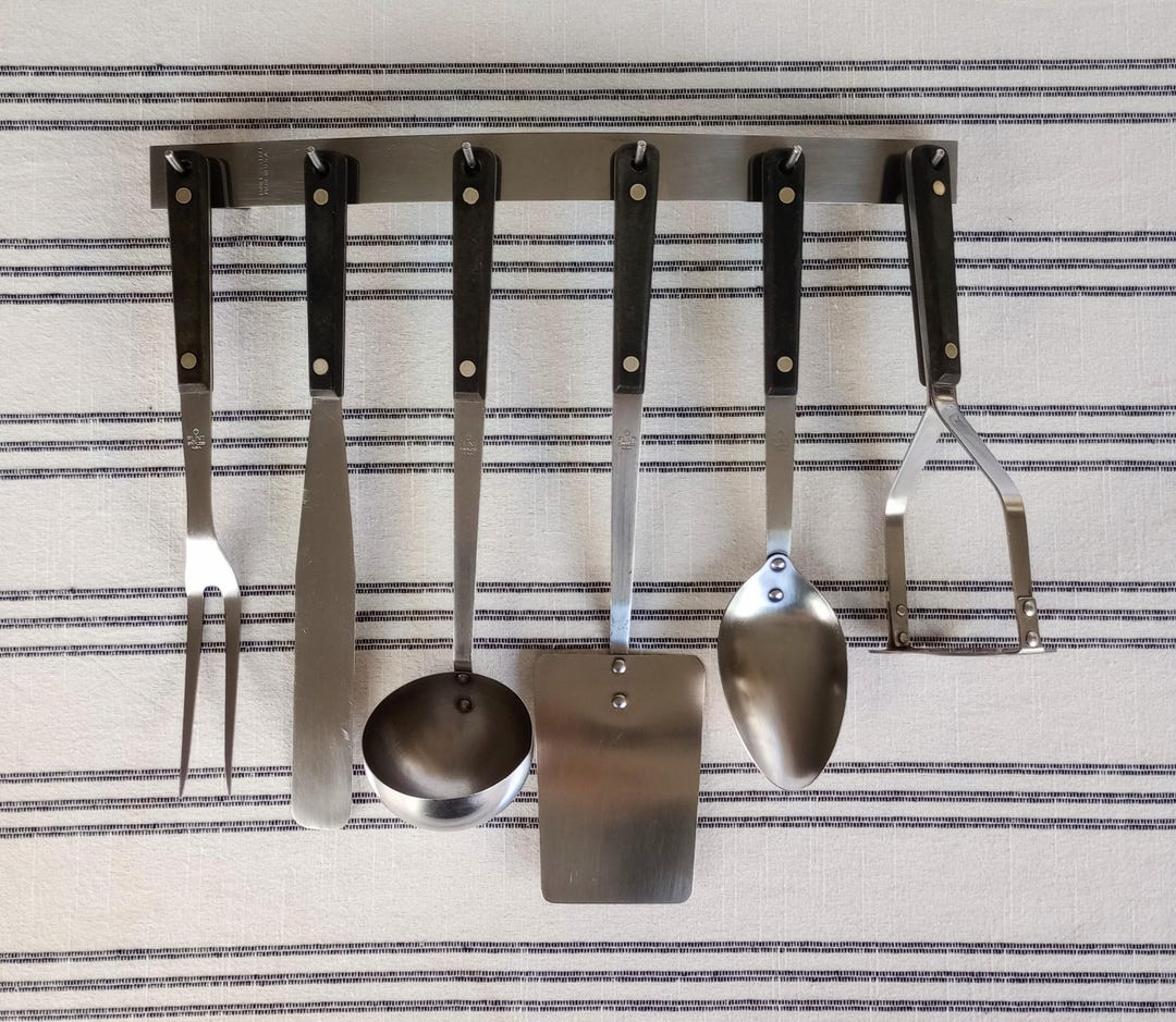 Ekco Flint Kitchen Utensils With Hanging Rack, Spatula Spoon Fork ...