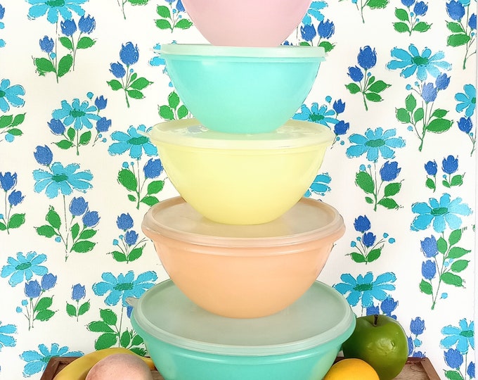 Tupperware Wonderlier Mixing Bowls, Tupper Ware Rainbow Pastel Storage ...