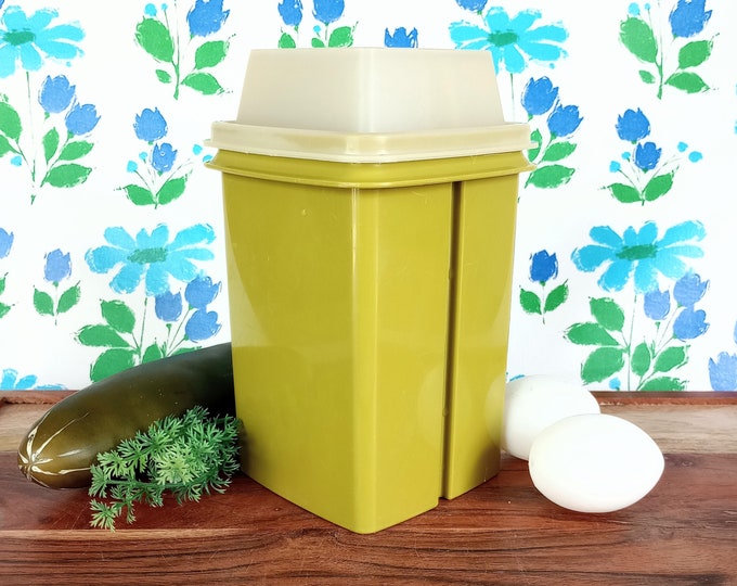 Tupperware Pickle Keeper, Pick a Deli Storage Container for Pickles ...