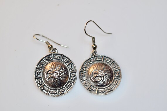 Astrological Star Signs Silver Moon & Sun Disk Earrin… - Gem