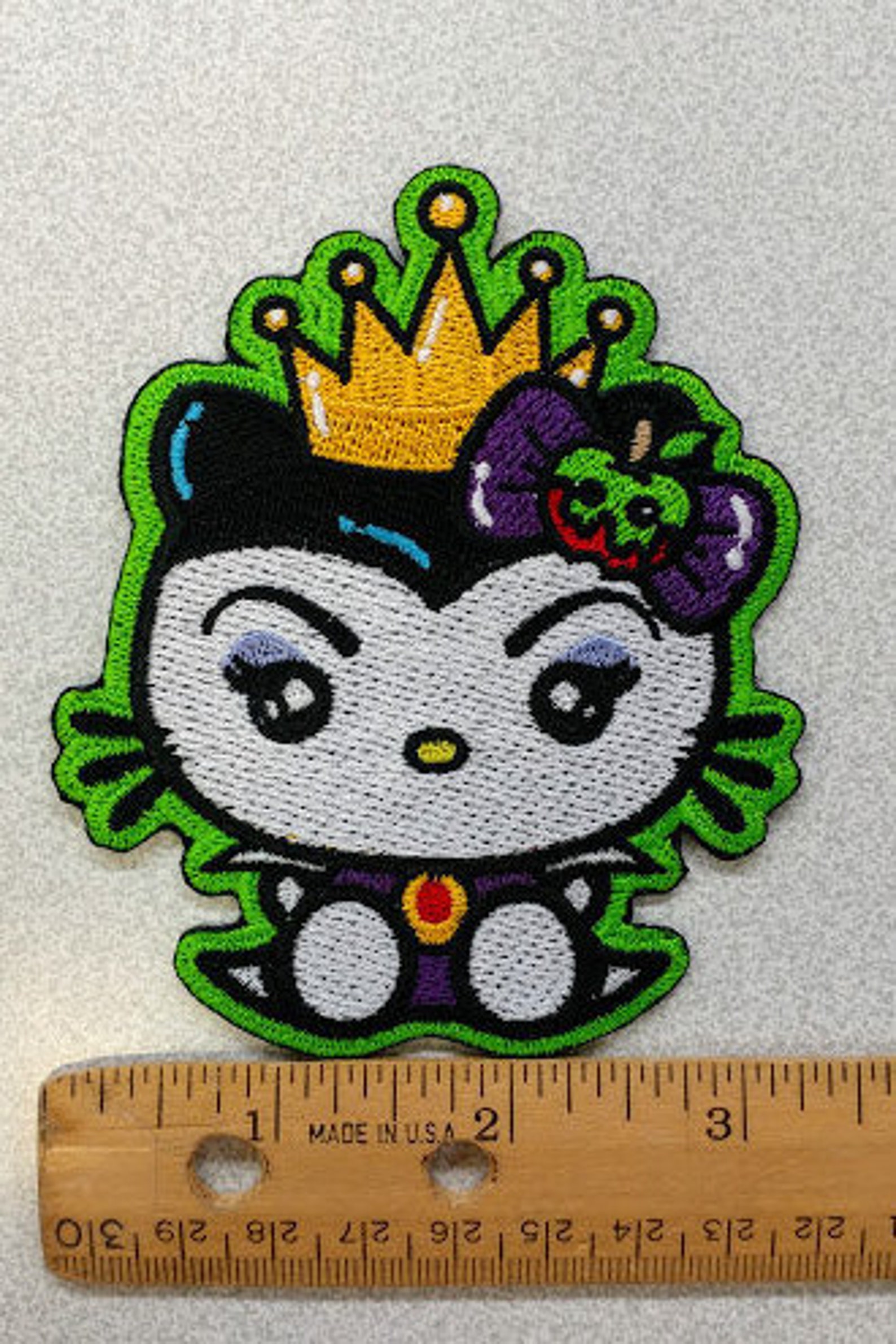 Villian Kitty Queen Embroidered Patch, Iron on Cartoon Evil Queen Patch ...