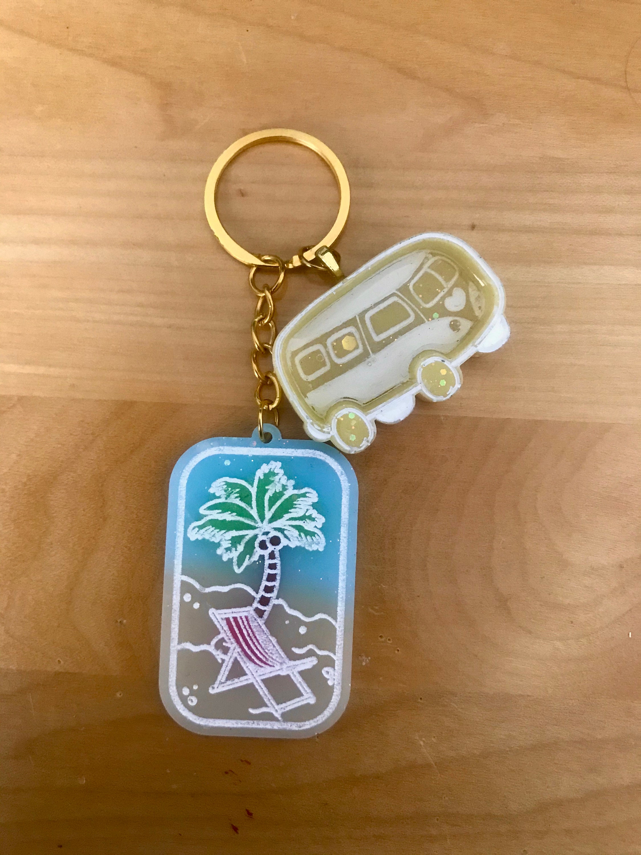 Beach Bum Keychain | Etsy