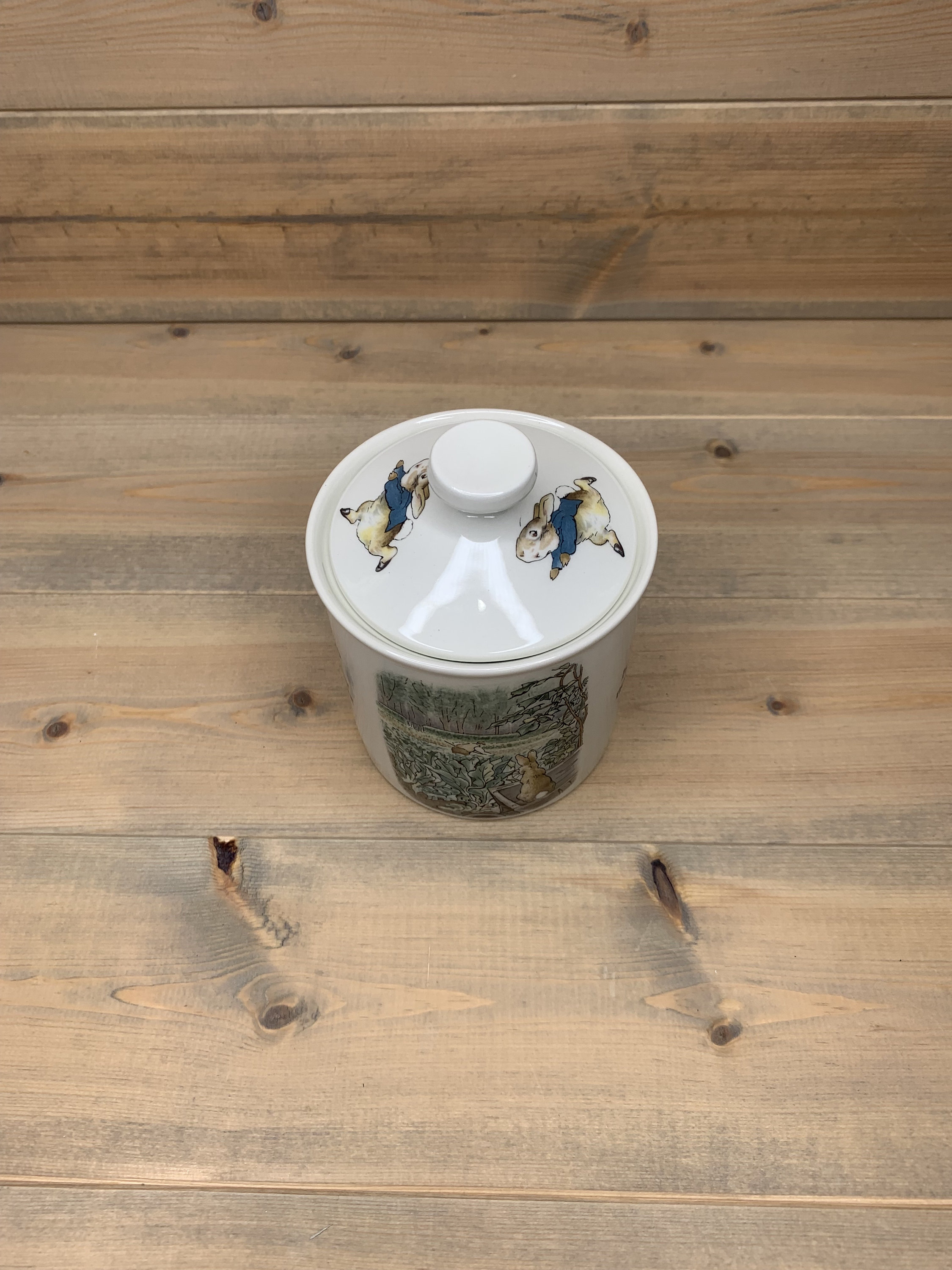 Peter Rabbit Candy Jar / Honey Pot With Lid by Wedgwood of Etruria ...