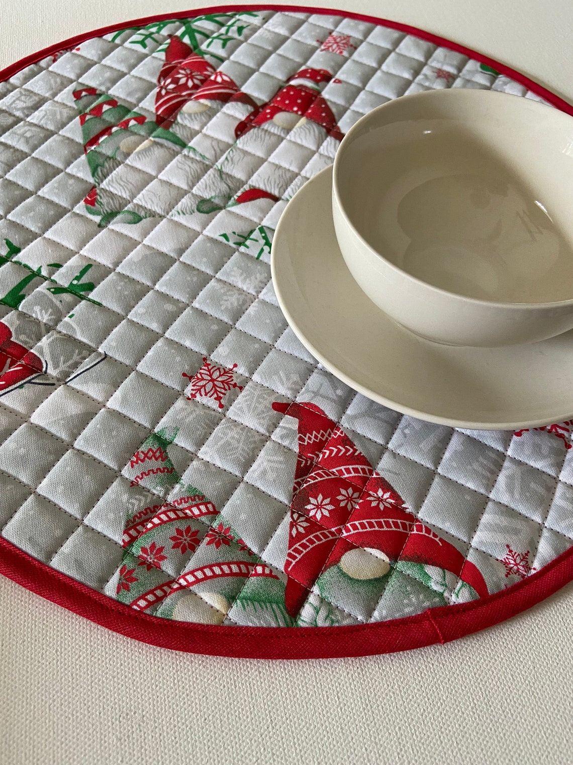 Round Cotton Fabric Quilted Placemats Set of 2 Table Linen Reusable ...