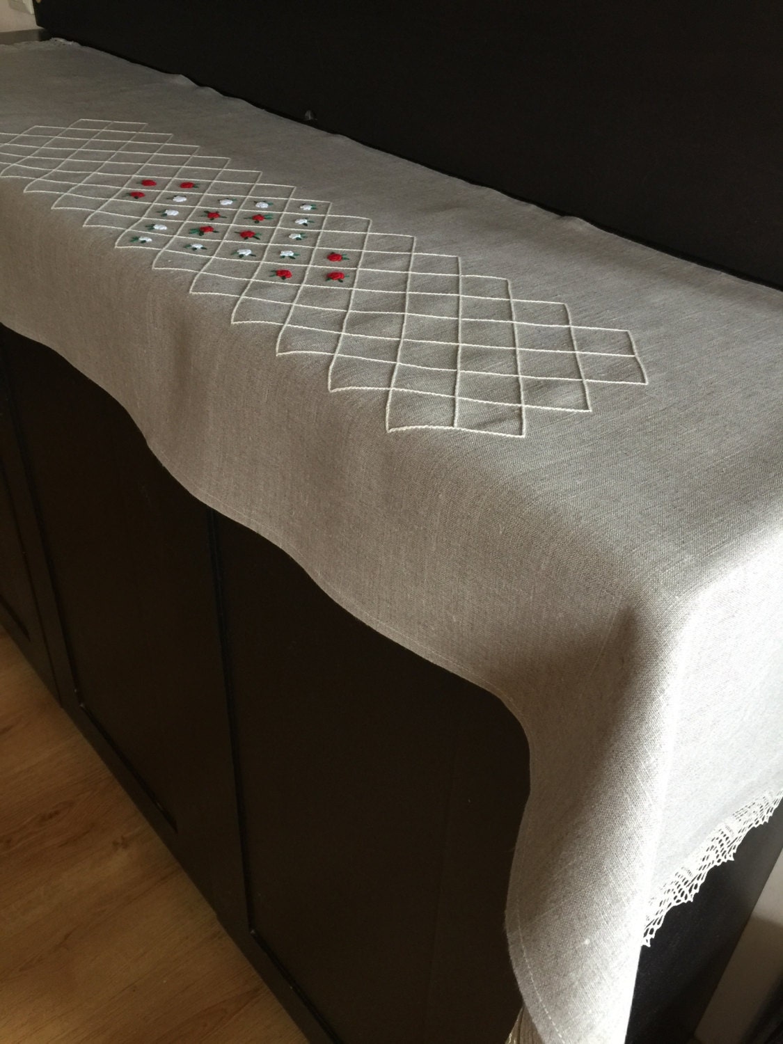 Linen Table Runner Hand Embroidery Lace Embroidered Table - Etsy