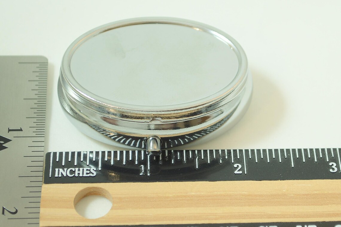 Jeweled Lips Pill Box - Etsy