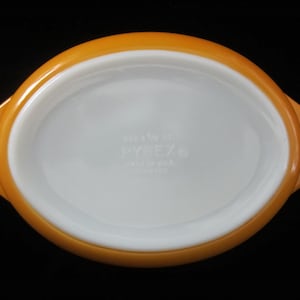Pyrex 043 Daisy Oval Casserole 1.5 Quart With Tab Handles • Vintage ...