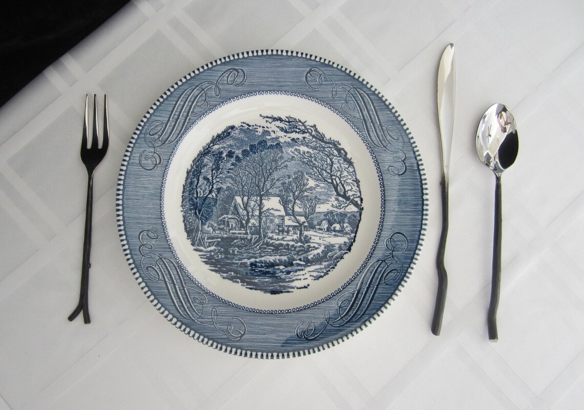 2-pc Currier & Ives Dinner Plate by Royal China Vintage Set - Etsy