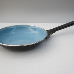 4-pc Enamelware Pan & Detachable Handle Set by Emo-frite • Vintage Mid ...