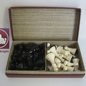 1940s Gallant Knight Chessmen in Original Box Vintage Glossy - Etsy