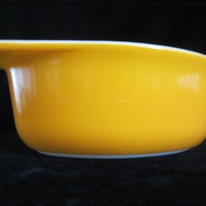 Pyrex 043 Daisy Oval Casserole 1.5 Quart With Tab Handles • Vintage ...