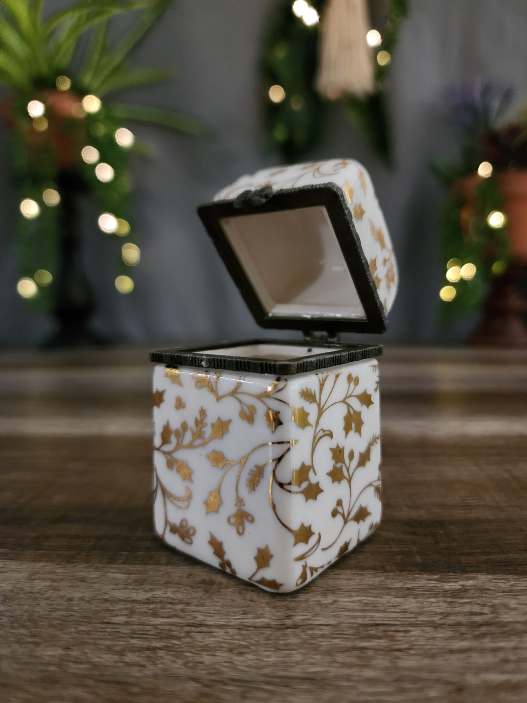 Trinket Box Hinged Gold Holly Leaf Design, Christmas Gift Box, Gold ...
