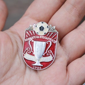 Vintage Soviet USSR Pin Badge Football soccer Dynamo Kyiv - Etsy