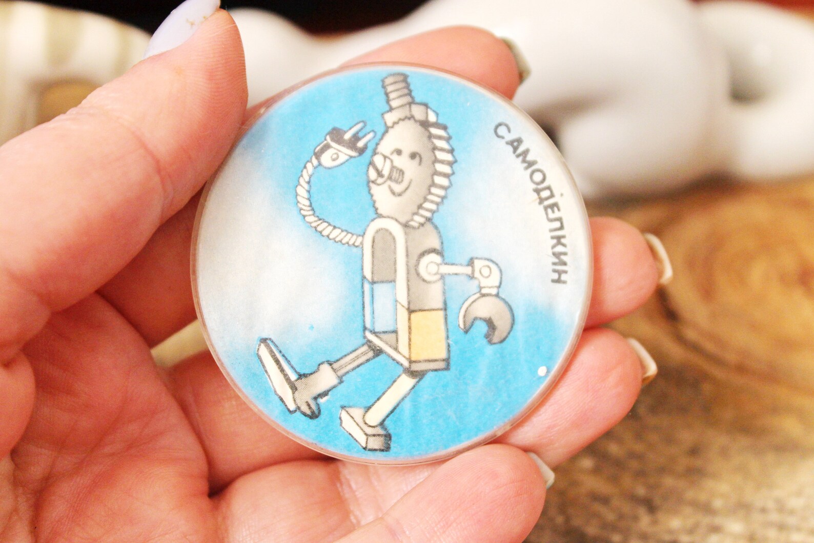 Children's Round Plastic Pin Badge Samodelkin Cartoon Hero, Made in ...