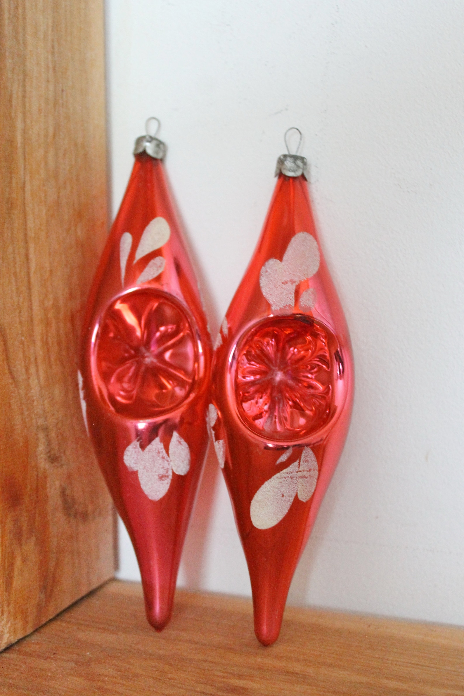 Christmas Tree Pink Toys Icicle Set of Two 6.3 Inch Icicle Decoration ...