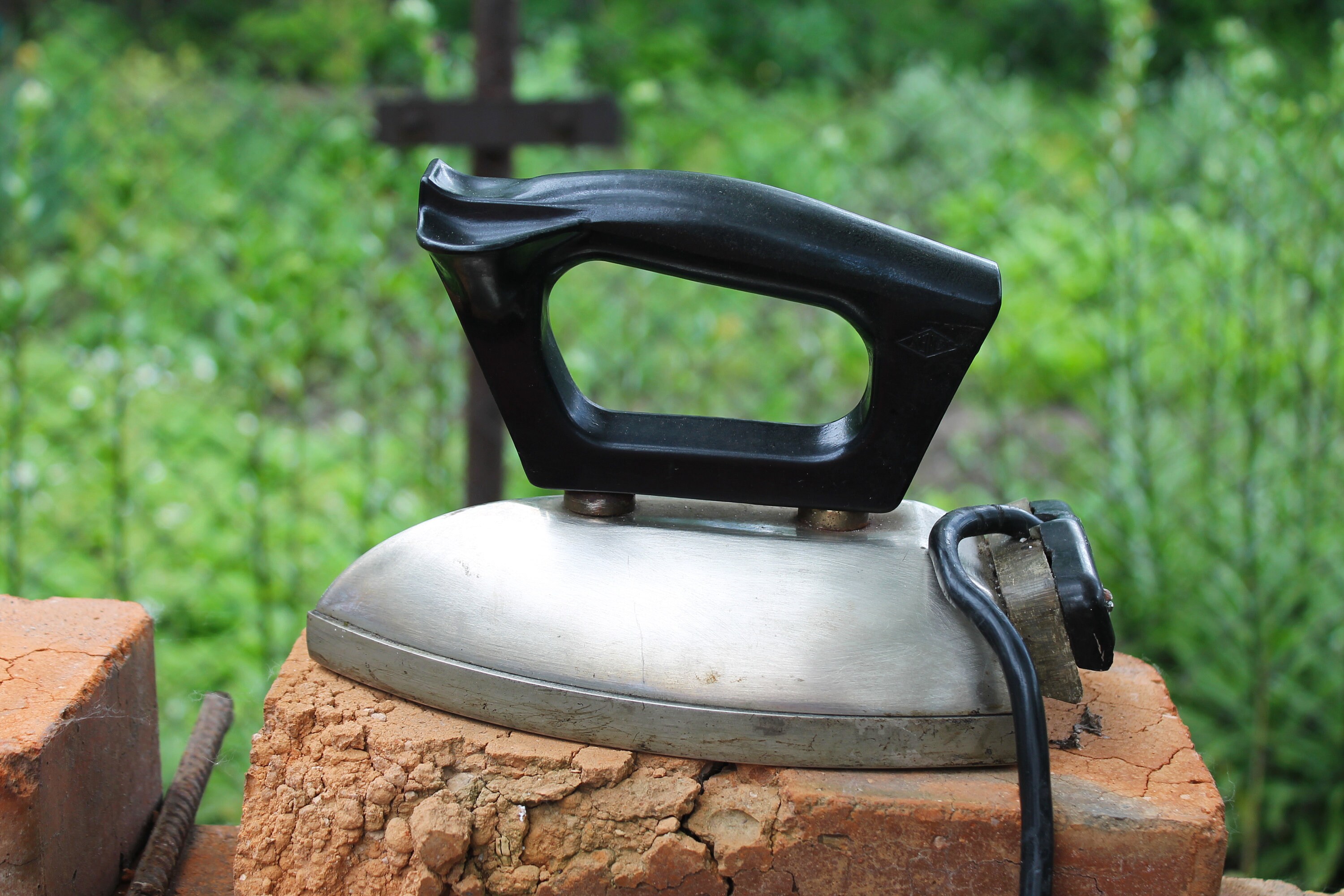 Vintage Iron 1993 Vintage Electric Iron, Old Iron, Collectible Iron ...