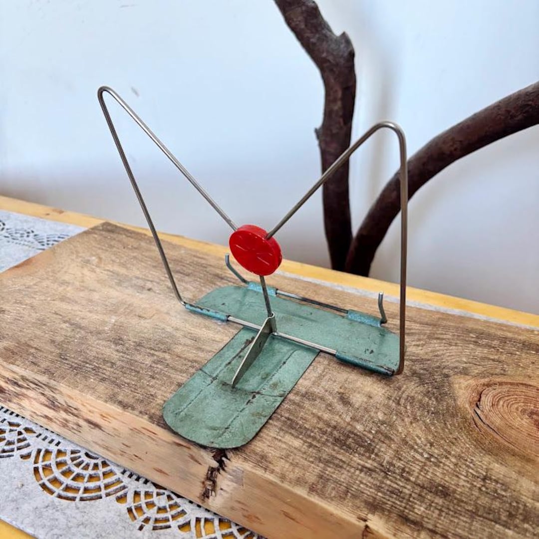 Vintage Metal Book Stand Adjustable Reading Holder, Retro Cookbook ...