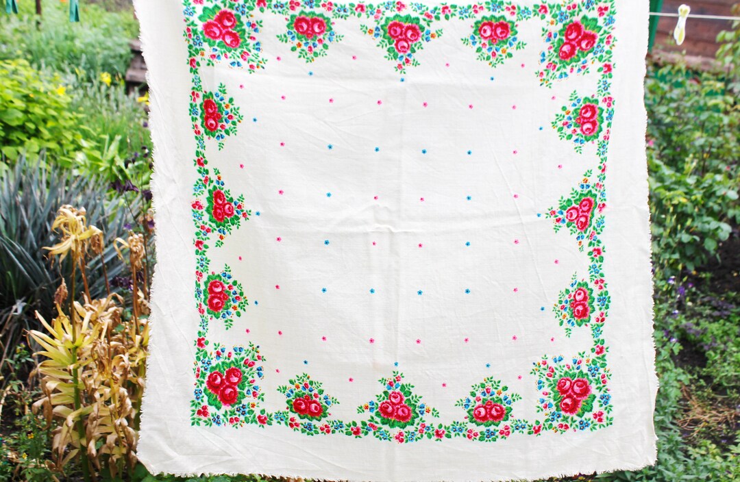 Beautiful Unused Roses Wool Head Scarf 32 Inch Soviet Vintage-made in ...