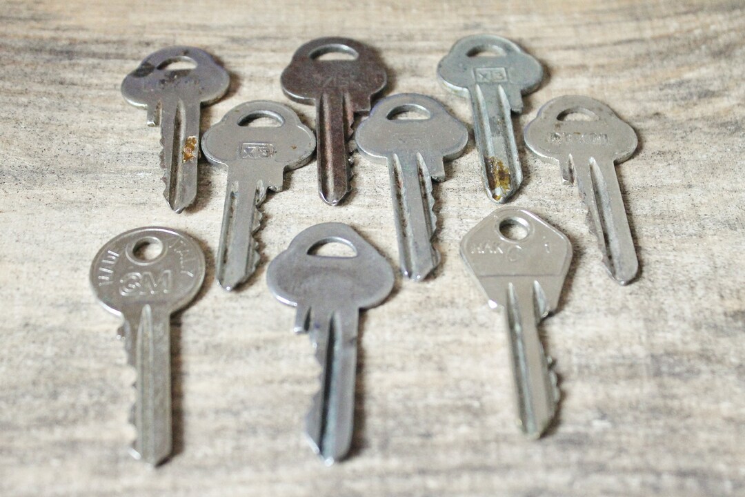 Set of 8 Vintage Keys From the USSR - Soviet Union Vintage Keys, Old ...